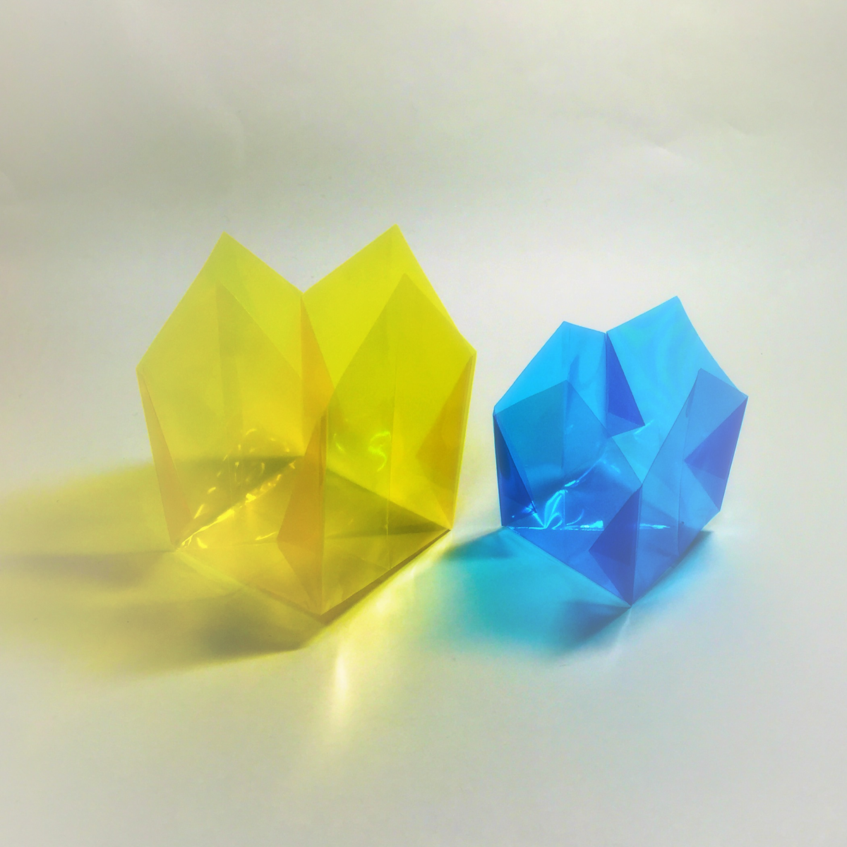 Oriester Orikami Color Mix 15cm – TOKYO ORIGAMI MUSEUM SHOP